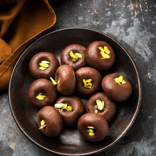 Master Martini Dark Compound Chocolate Buttons – Wheat